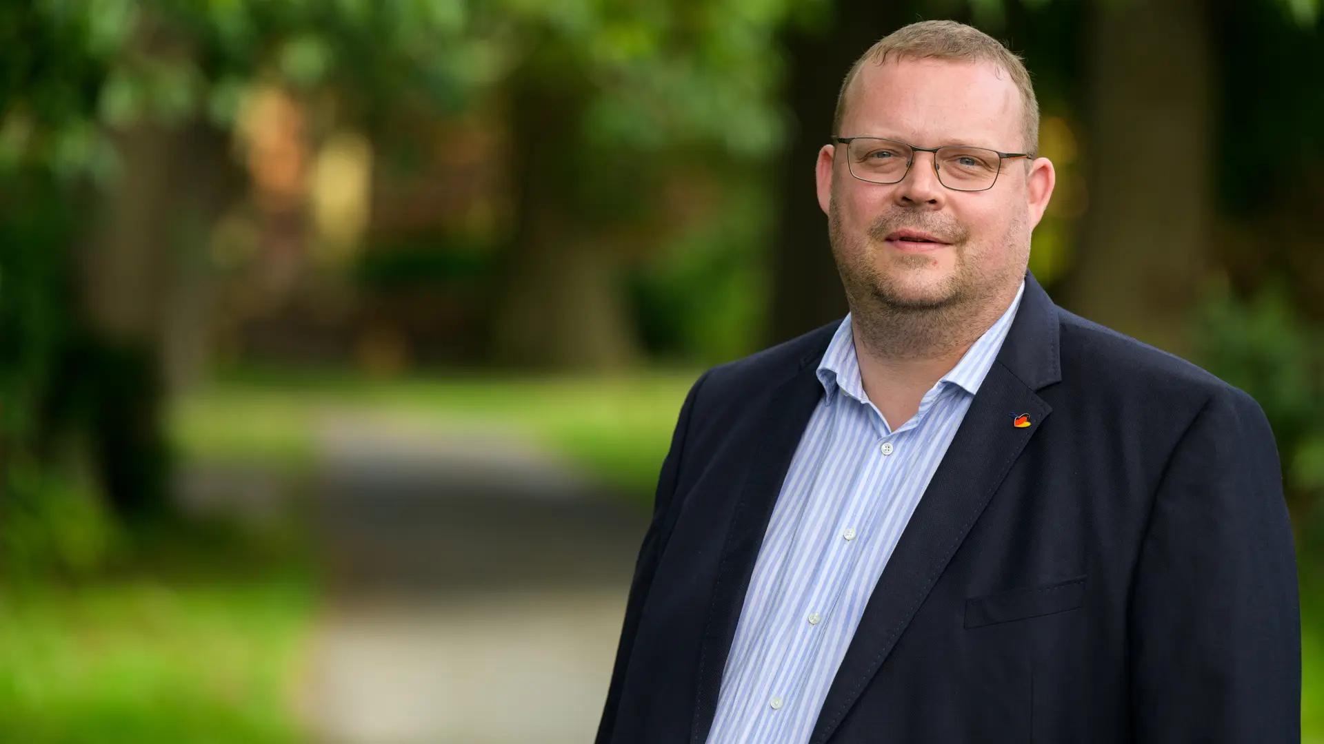 Landesvorsitzender: Wer ist der AfD-Politiker Ansgar Schledde? | ndr.de