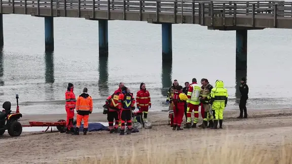 Sexismus, Drogen, Hitlergruß - Skandal bei Fallschirmjägern (mit Peter ...