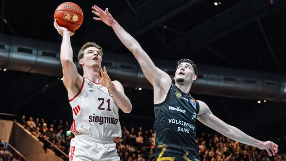 Löwen Bräunschweig gegen Meister Bayern München chancenlos | ndr.de