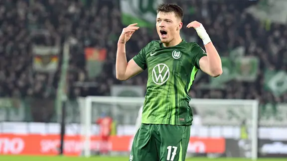 Pejcinovic trifft spät: Wolfsburg schlägt St. Pauli | ndr.de