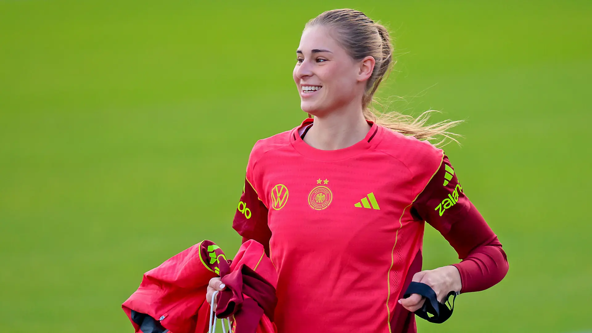 Jule Brand fiebert "Heimspiel" gegen Spanien auf Betzenberg entgegen ...