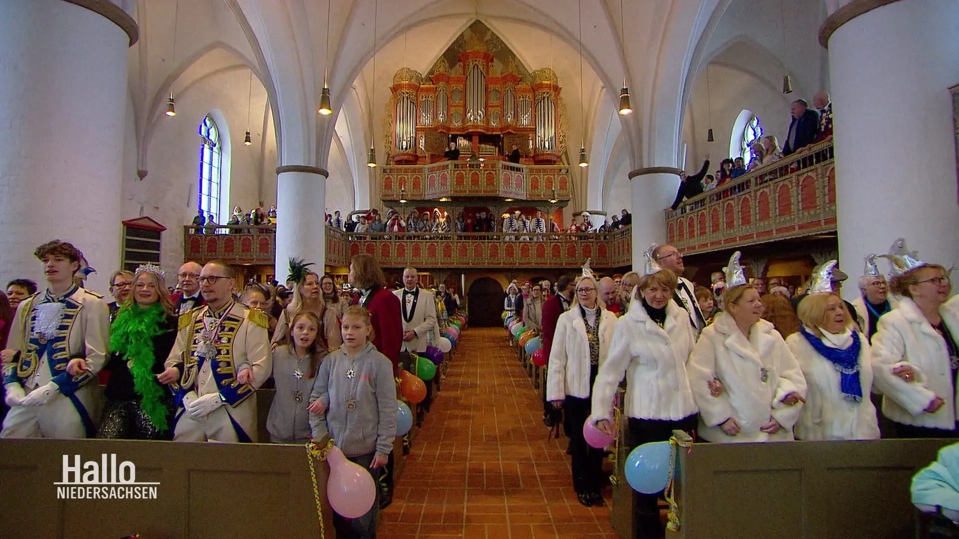 Ganderkesee: Erster Schunkel-Gottesdienst zum Fasching | ndr.de