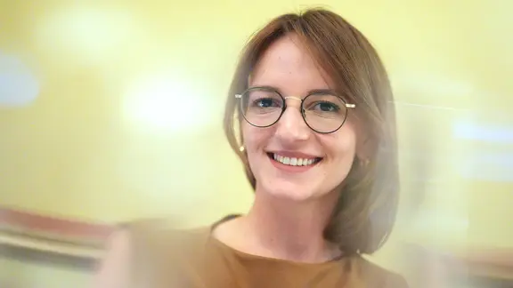 Bokep hair flip i conversed for a bit and she had my shower