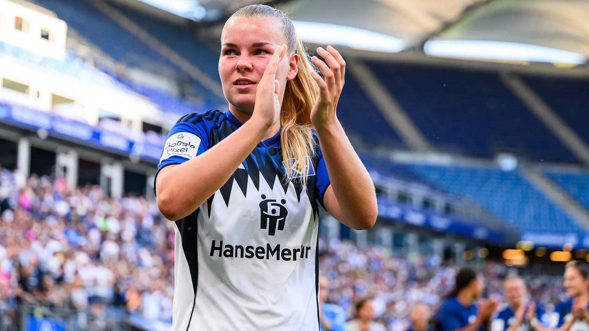 HSV-Torschützin Stoldt: "Ein unglaubliches Gefühl" | ndr.de