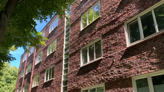 Hamburg-Ottensen: Ärger um Dauerbaustelle im Friedrich-Ebert-Hof | ndr.de