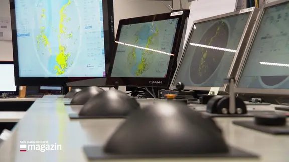 Messerangriff auf Klinikpersonal: 23-Jähriger kommt in Psychiatrie | ndr.de