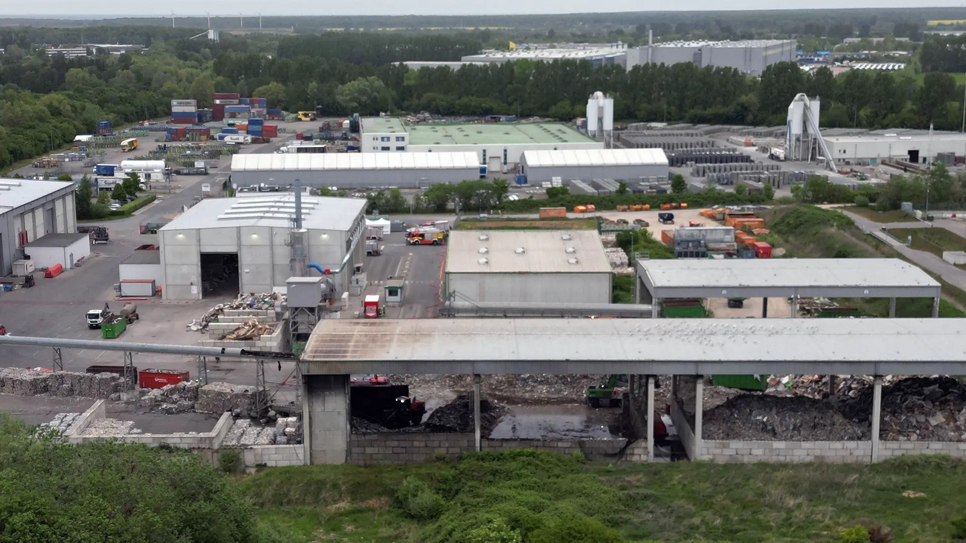 Brand bei Veolia in Neu Hinrichsdorf gelöscht | ndr.de