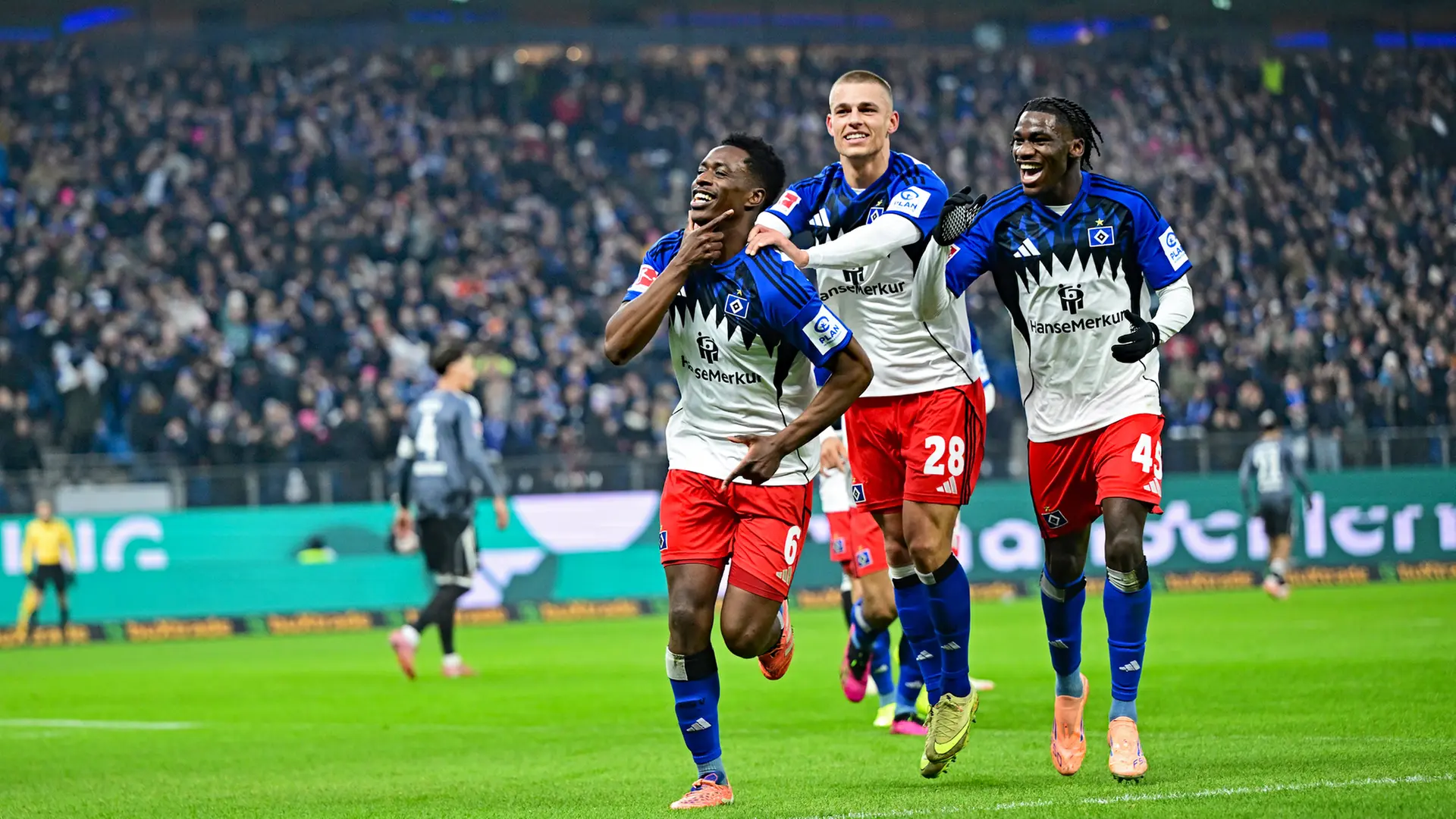 HSV feiert "herausragendes Jahr" auf einem Nicht-Abstiegsplatz | ndr.de