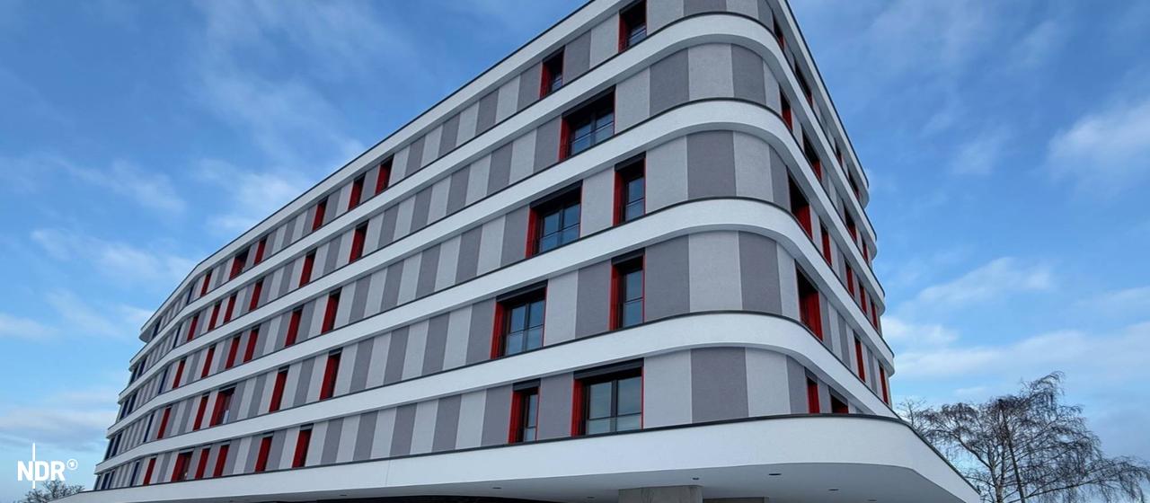 Neuer Bürokomplex im Rostocker Überseehafen wird bezogen | tagesschau.de