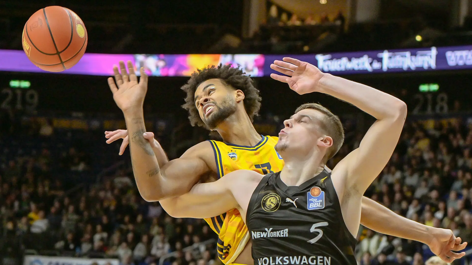 Löwen Braunschweig verpassen Überraschung bei Alba Berlin | ndr.de