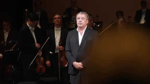 Mit Humor durch die Krise: Die politische Lage in Memes | ndr.de