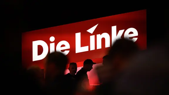 Verfassungsschutz prüft Israelaussagen der Partei "Die Linke" | ndr.de