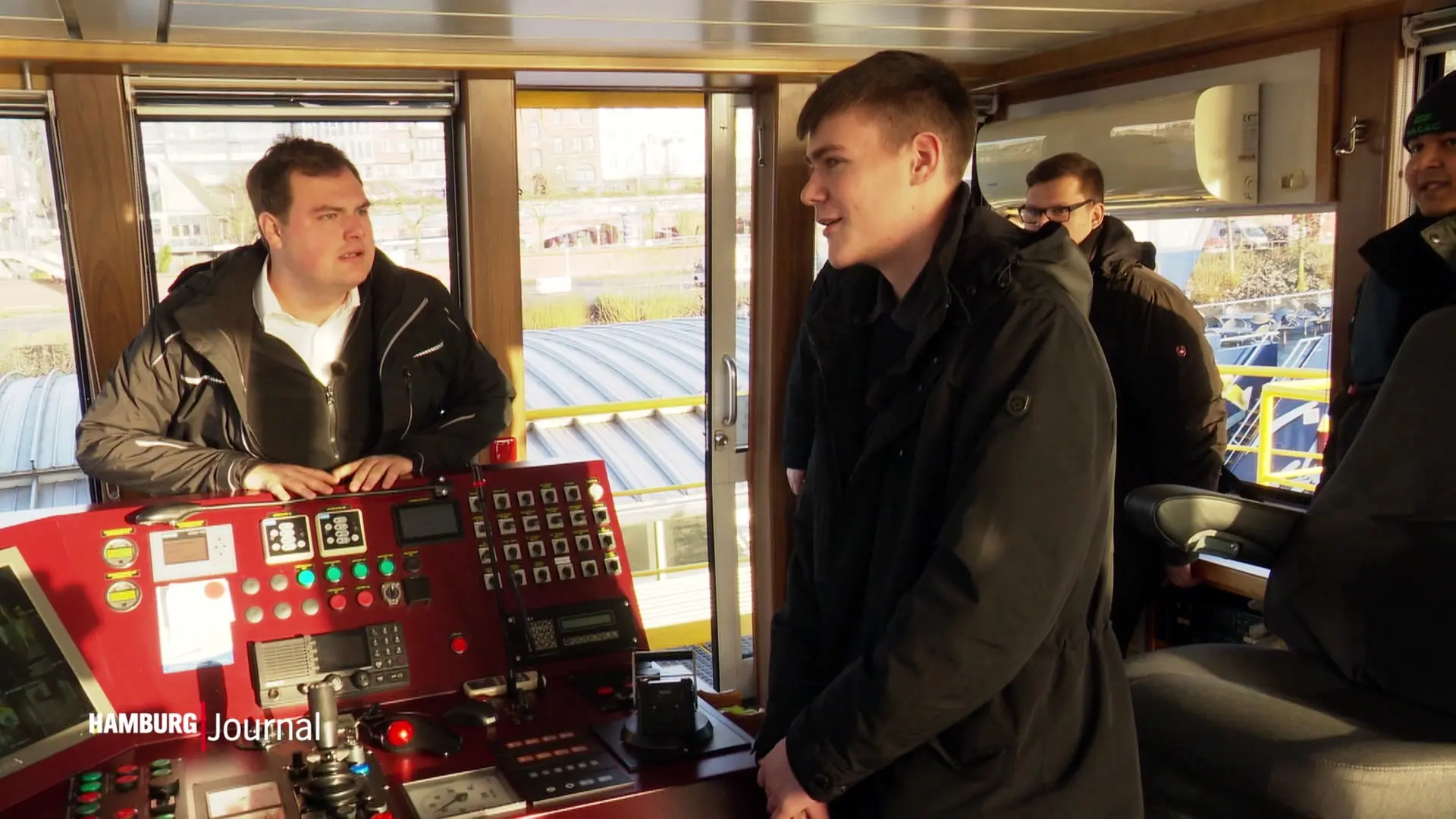 Fahrstunde mit Elbblick: HADAG sucht Nachwuchs für Fähren | ndr.de