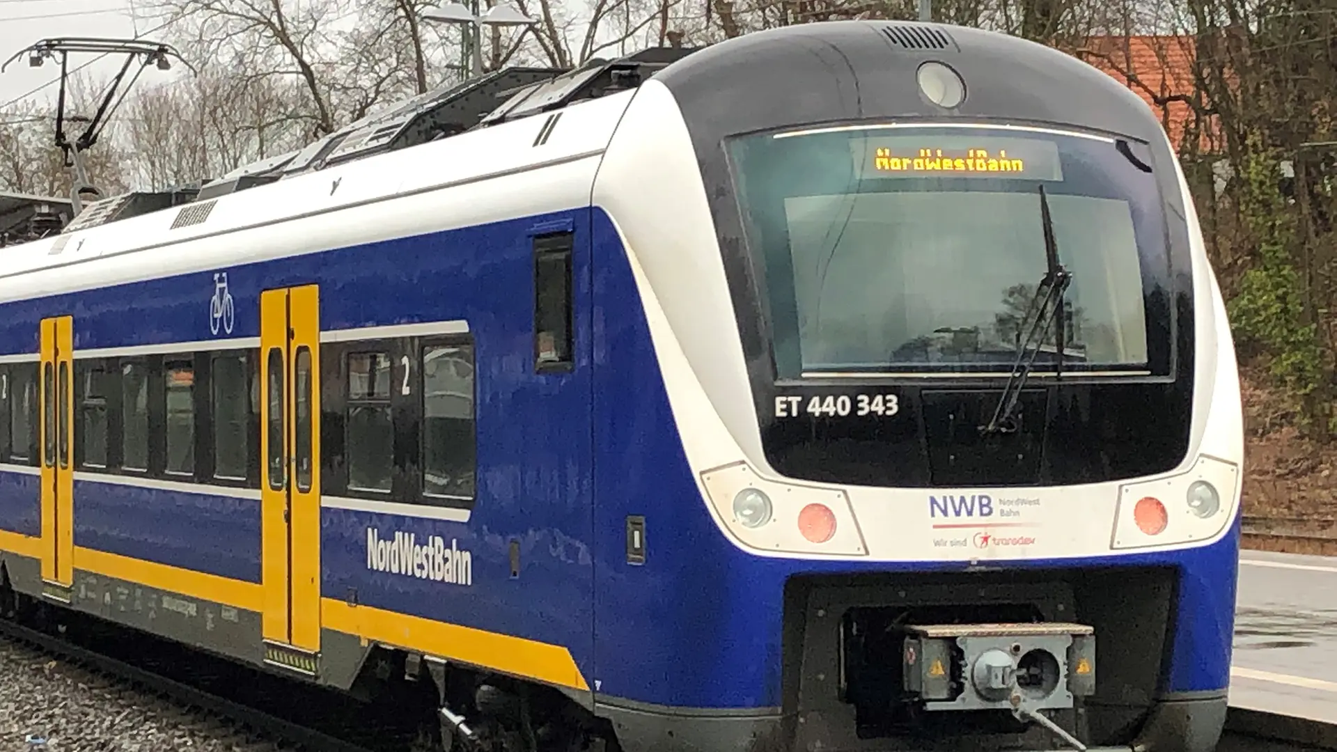 Auch Züge der Nordwestbahn zwischen Bremerhaven und Bremen fallen aus ...