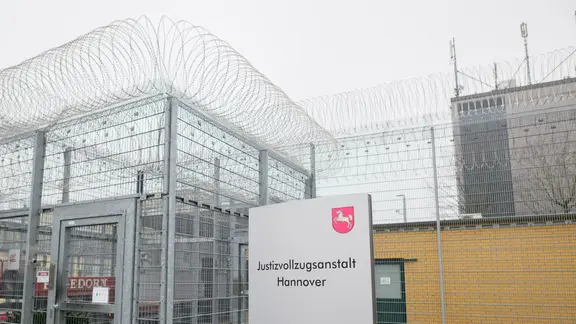 Gefangener der JVA Hannover ist bester Metallbau-Prüfling 2026 | ndr.de