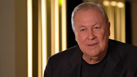 Robert Wilson: "Der vielleicht letzte Universalkünstler des Theaters" | ndr.de