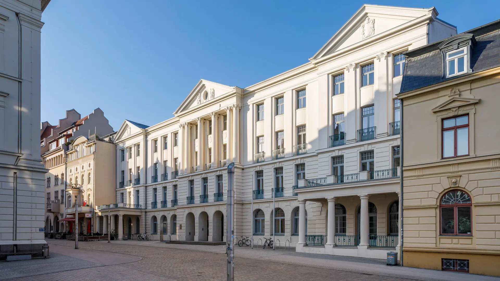 Wirrwarr um Start der neuen E-Akte in den Ministerien in MV | ndr.de