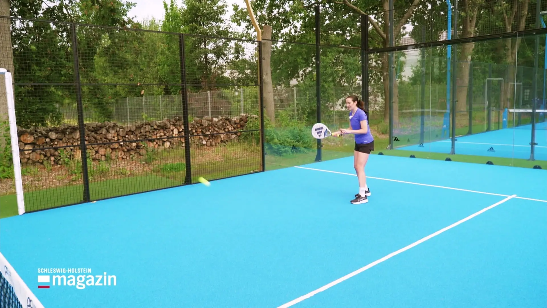Trendsport Padel: Reporterin Lisa Synowski im Selbsttest | ndr.de