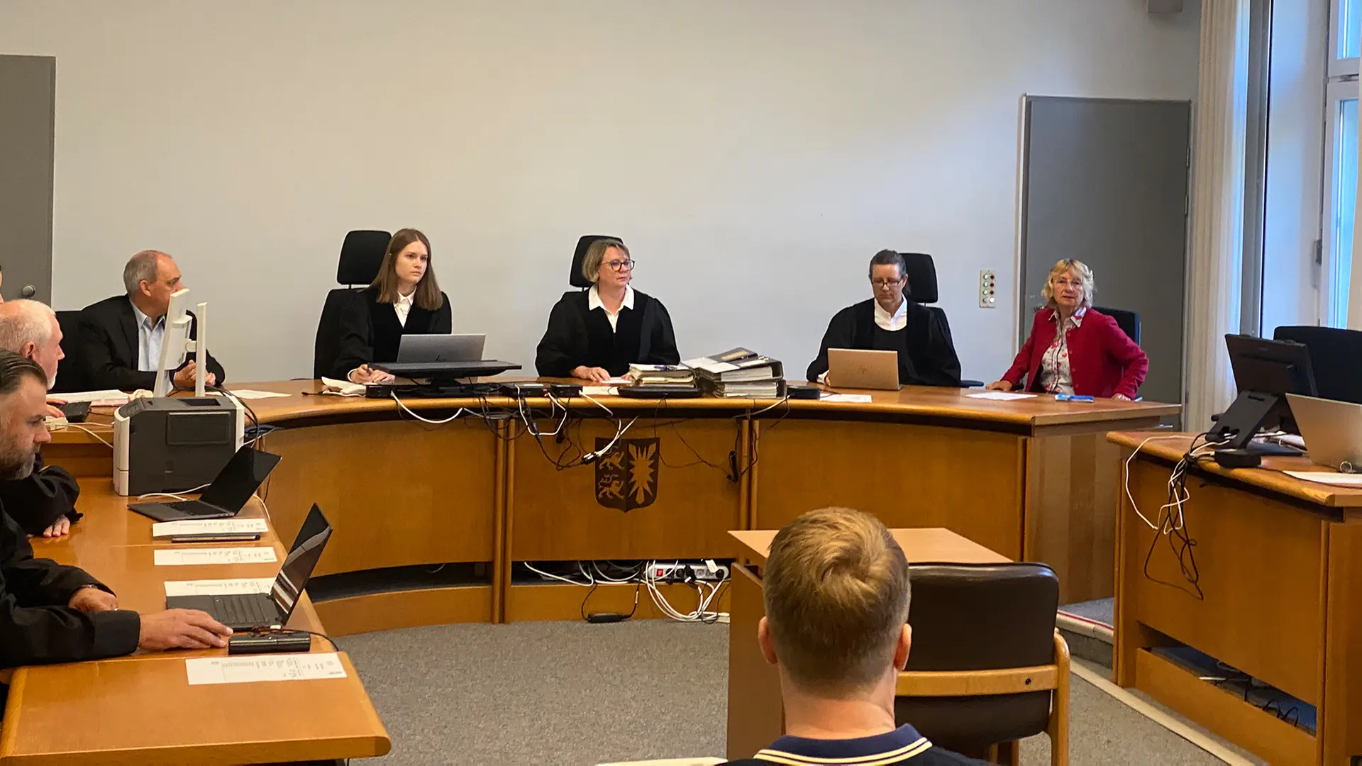 Messerangriff auf 13-Jährigen in Kiel-Hassee: Prozess gestartet | ndr.de