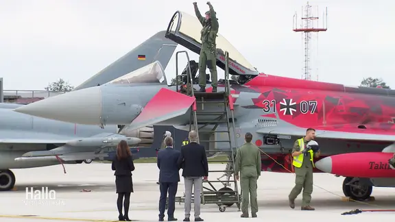 Alicia dauby qui est son mari that lady is entirely