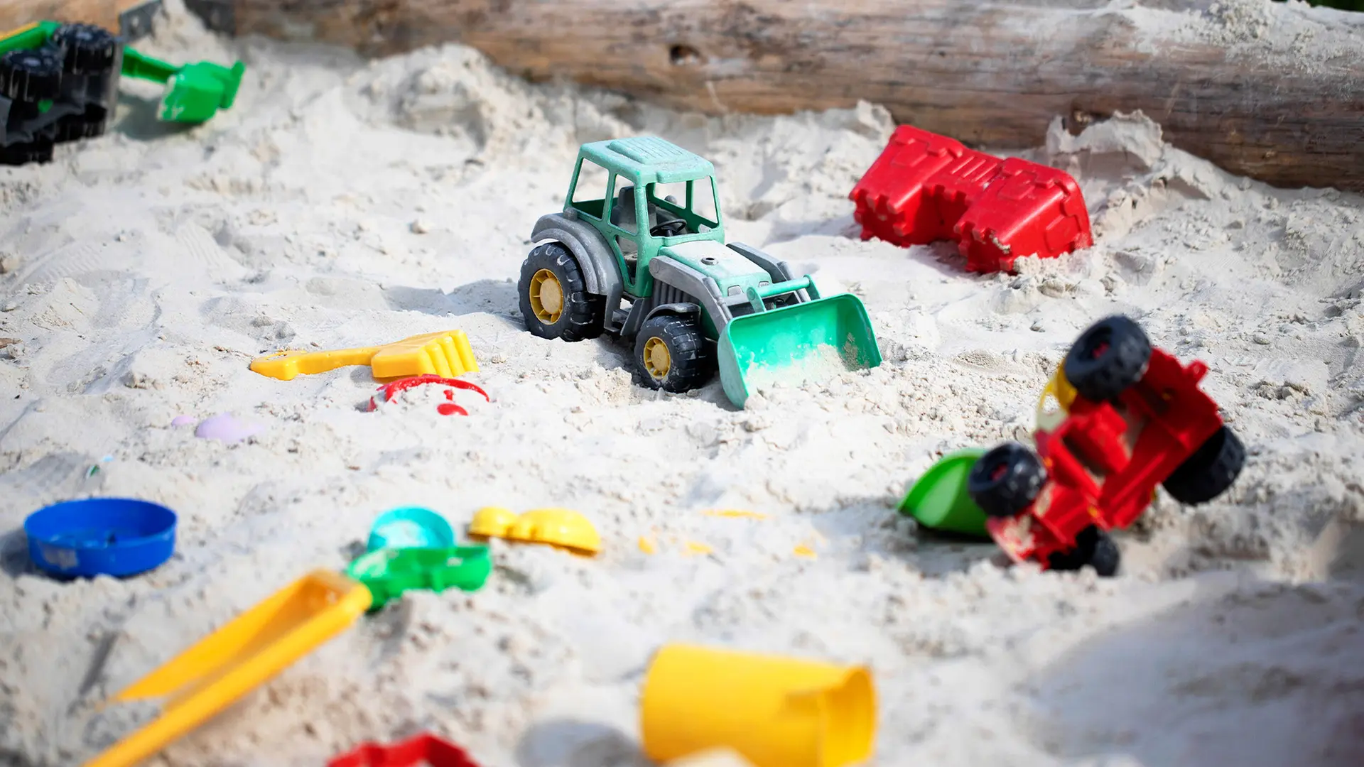 Einwohner von Laeven sammeln Spenden für neuen Spielplatz | ndr.de