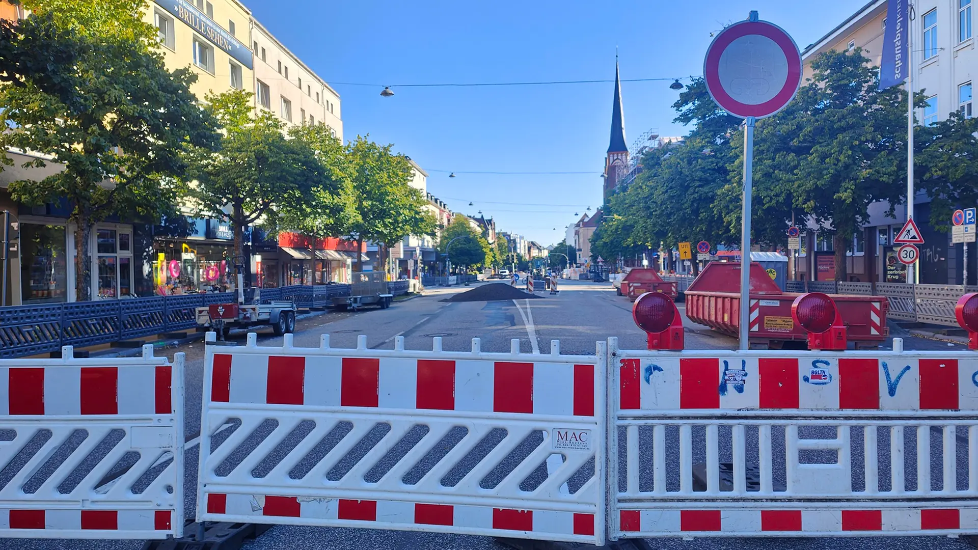 Kiel: Holtenauer Straße nach Sanierung wieder freigegeben | ndr.de