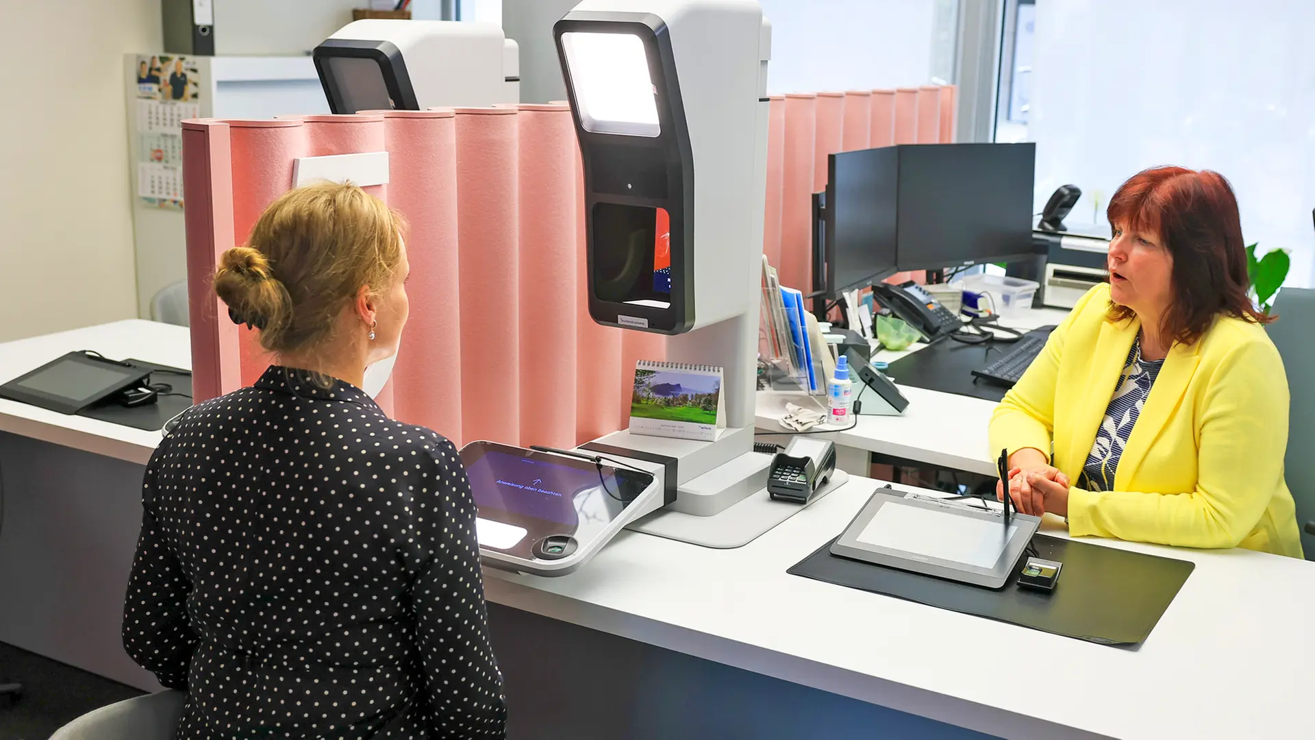 Digitale Passbilder: Bundesdruckerei liefert Technik zu spät nach MV ...