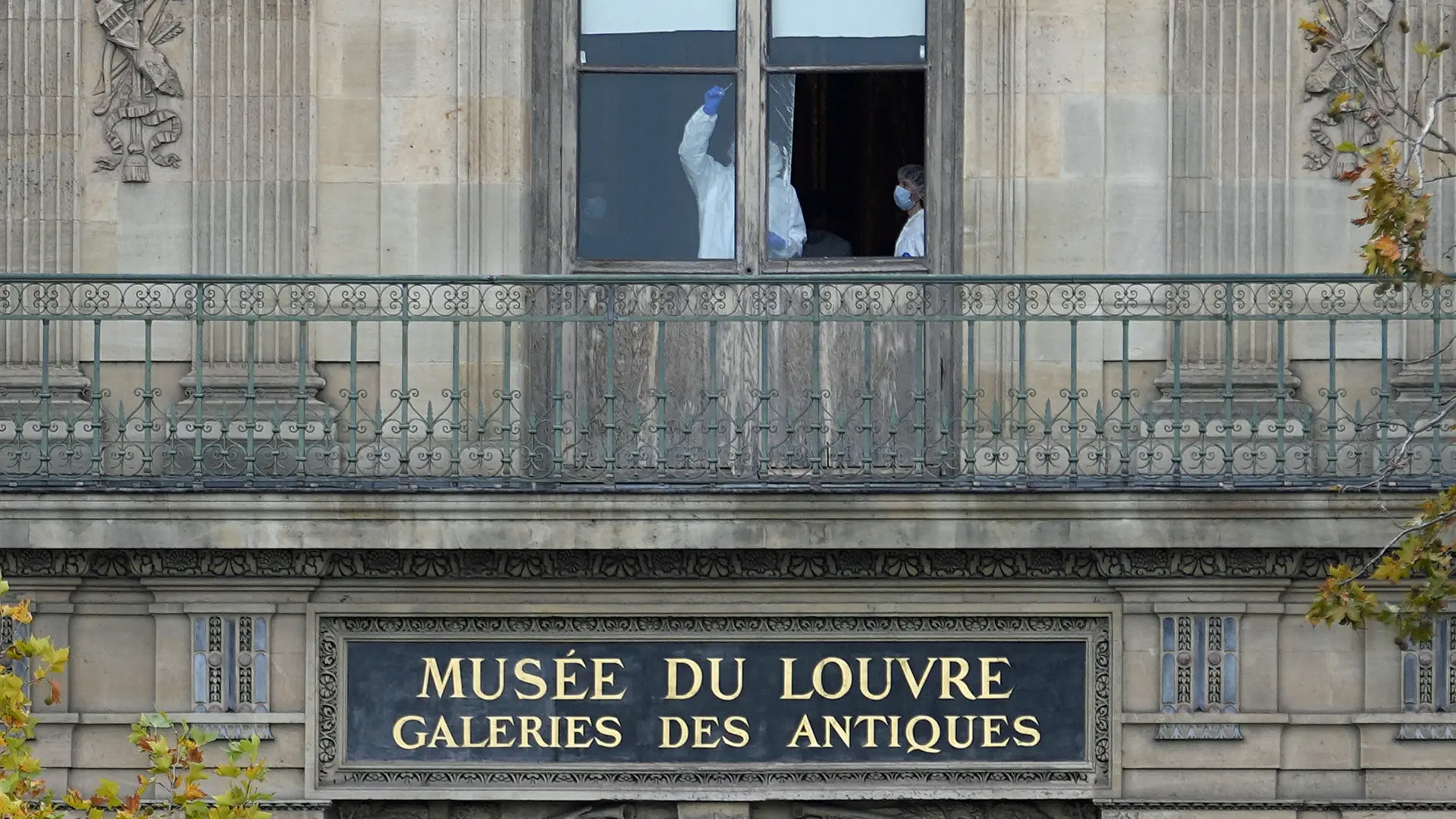 Einbruch in den Louvre: "Ich war da sehr geschockt" | ndr.de