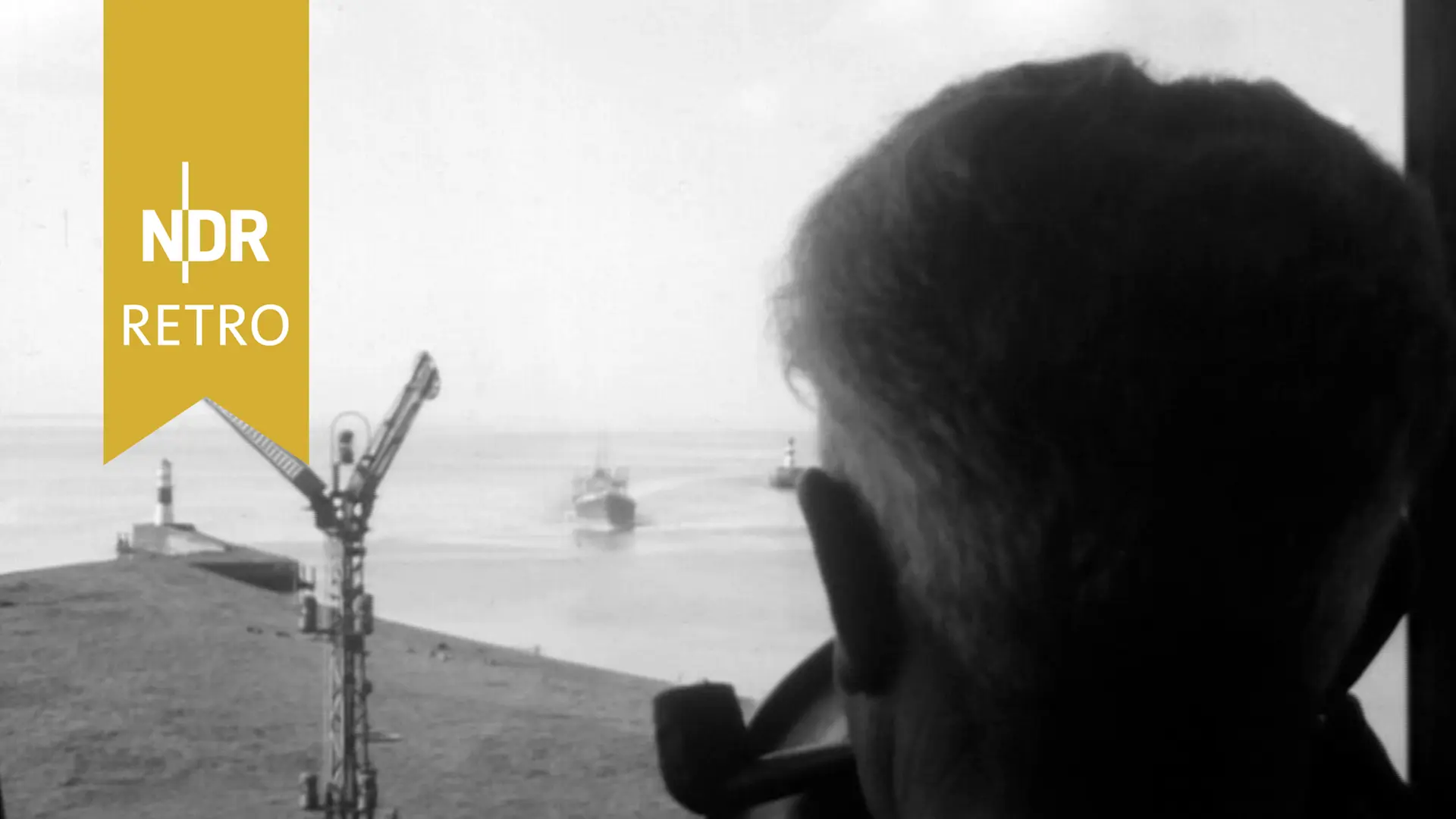 Vierzig Jahre Schiffsmeldedienst an Elbe und Nord-Ostsee-Kanal | ndr.de