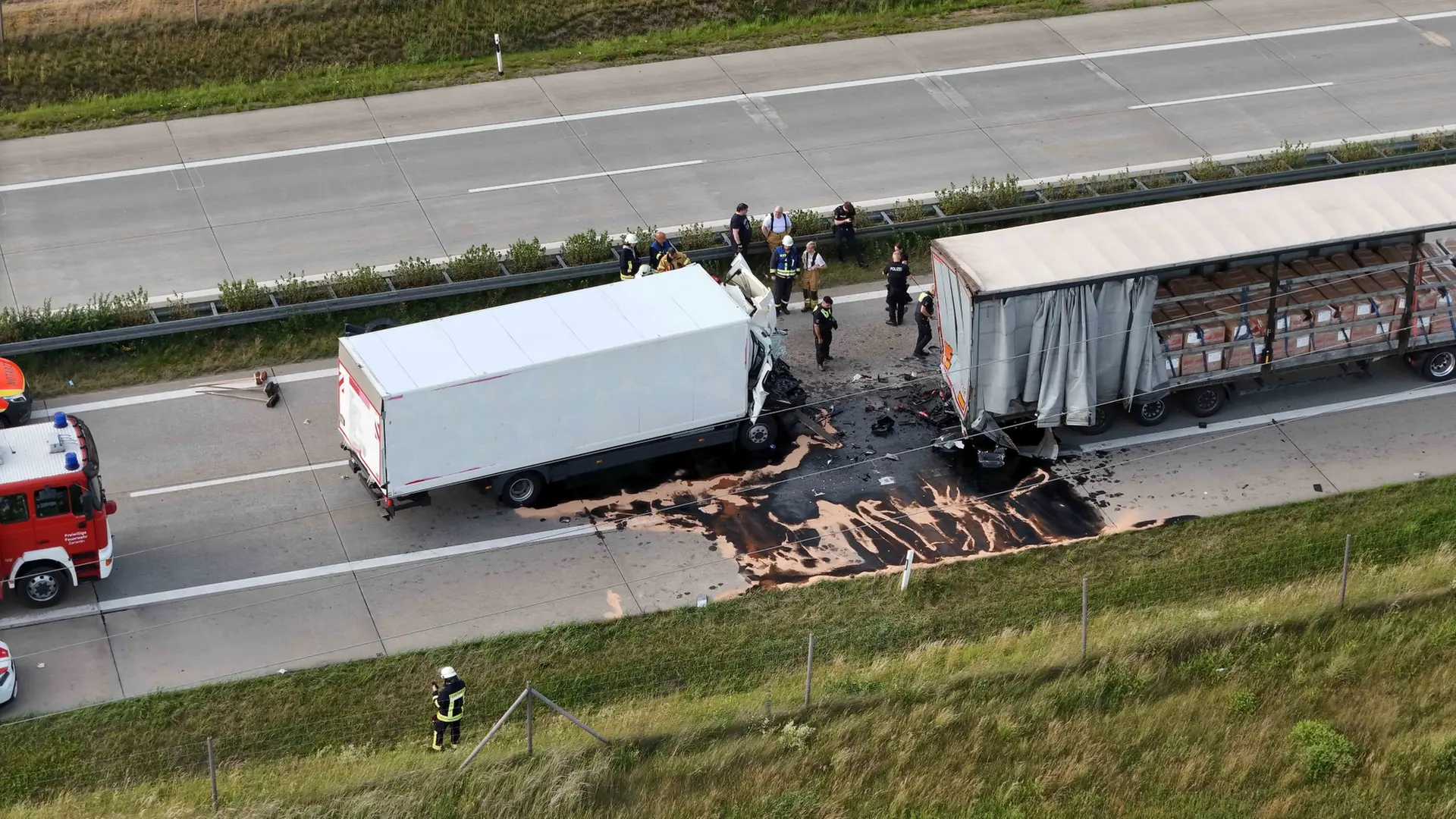 Unfall auf der A24: Lkw-Fahrer kracht in Stau-Ende und stirbt | ndr.de