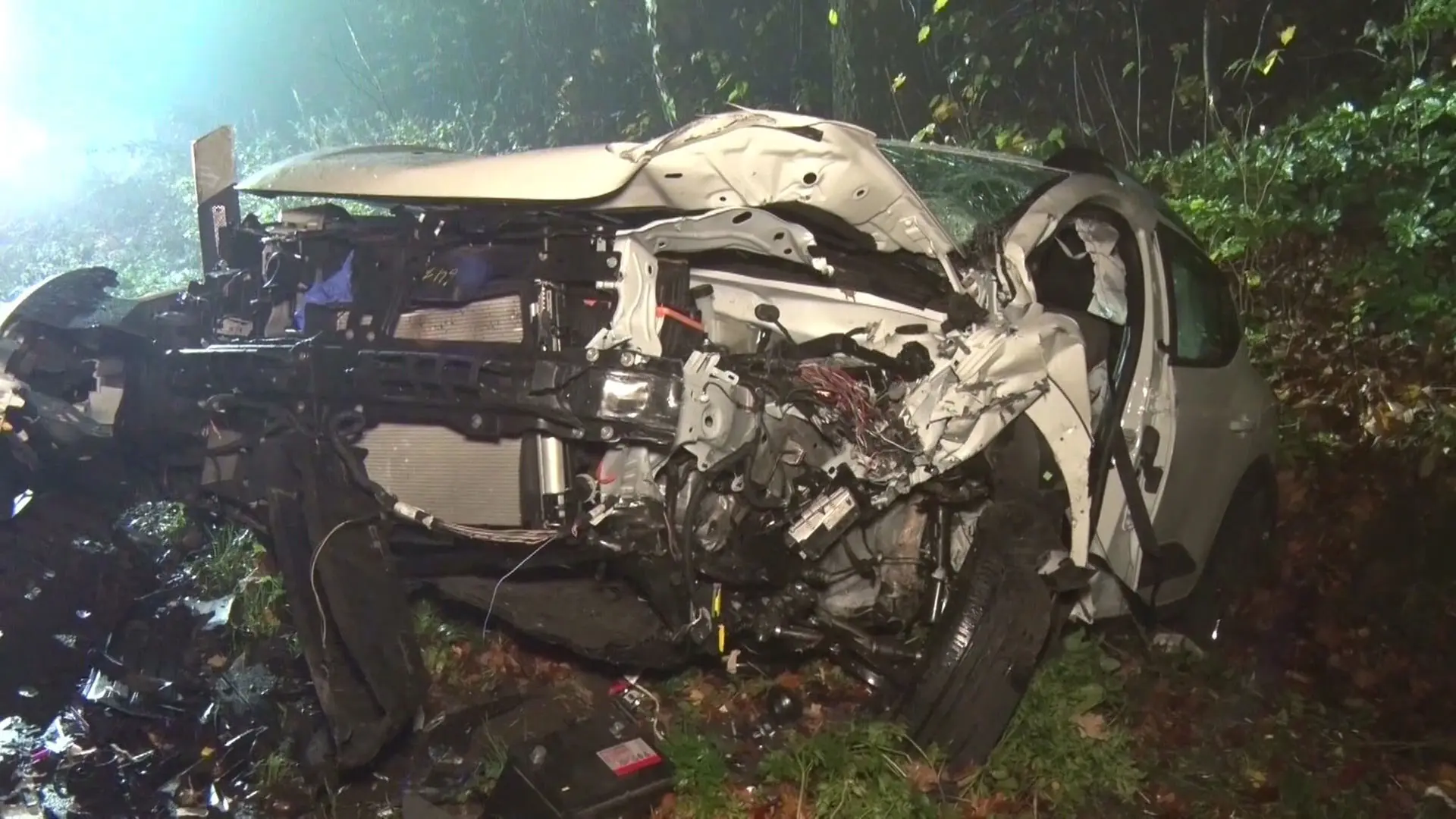 In Gegenverkehr geraten: Fünf Verletzte bei Unfall | ndr.de