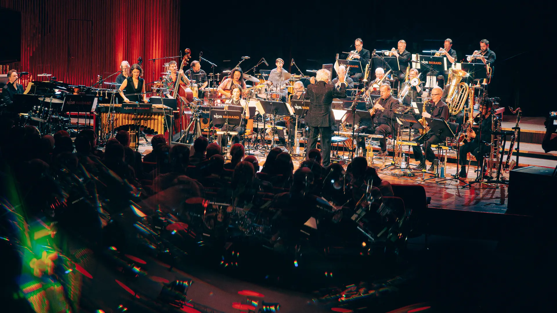 Rumble and Rembetika - NDR Bigband Plays Evi Filippou | ndr.de