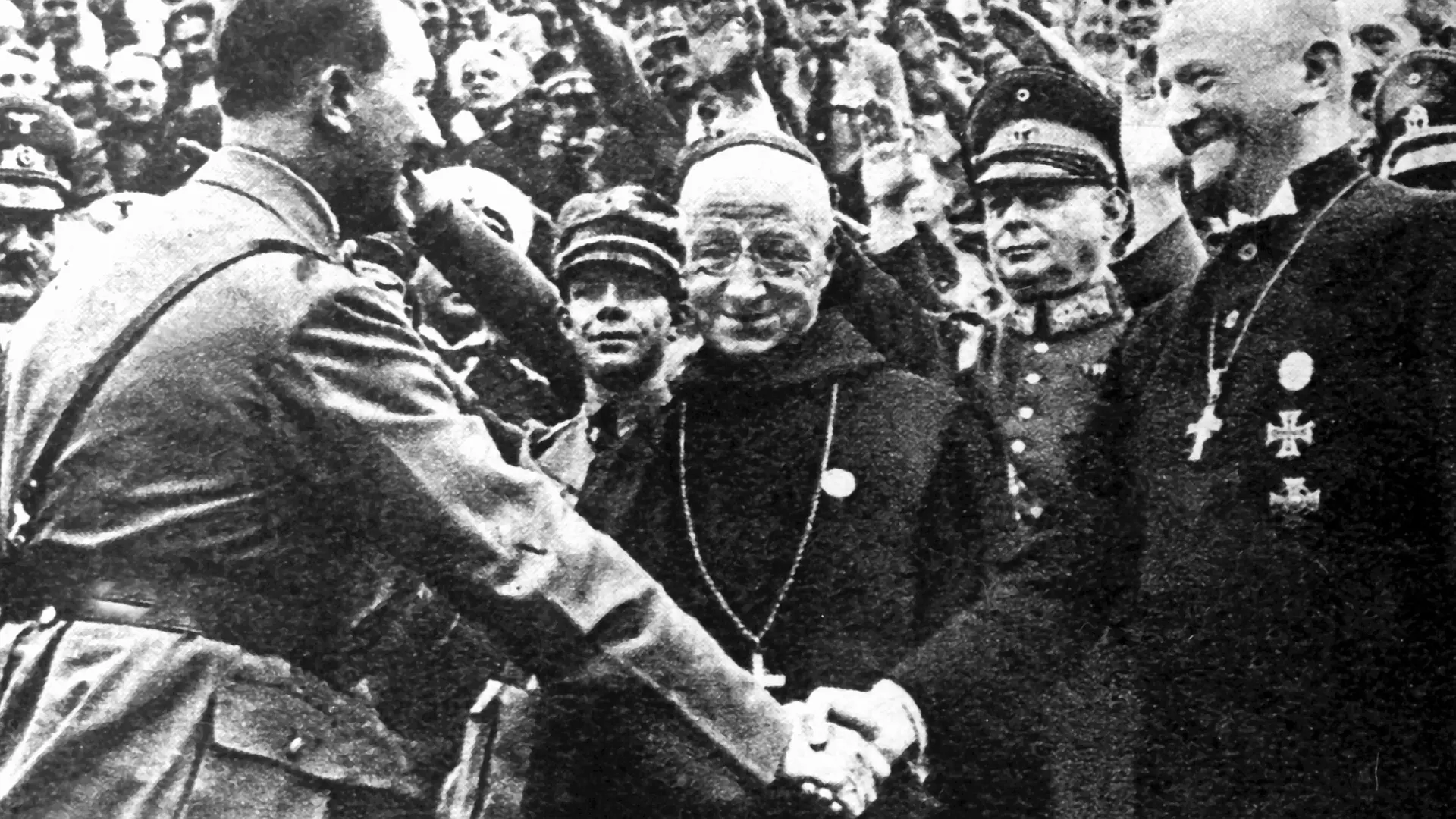 Das Schweigen der Bischöfe und Päpste in der NS-Zeit | ndr.de