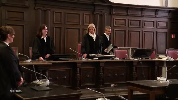 Winter-Chaos im Norden: Glatteis, Schnee und Frost bringen Bahn und ...