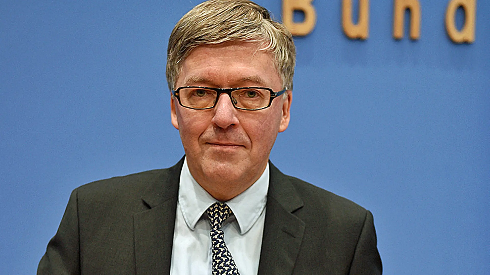 Bartels: Bundeswehr hat nur für ein oder zwei Kampf-Tage Munition | ndr.de