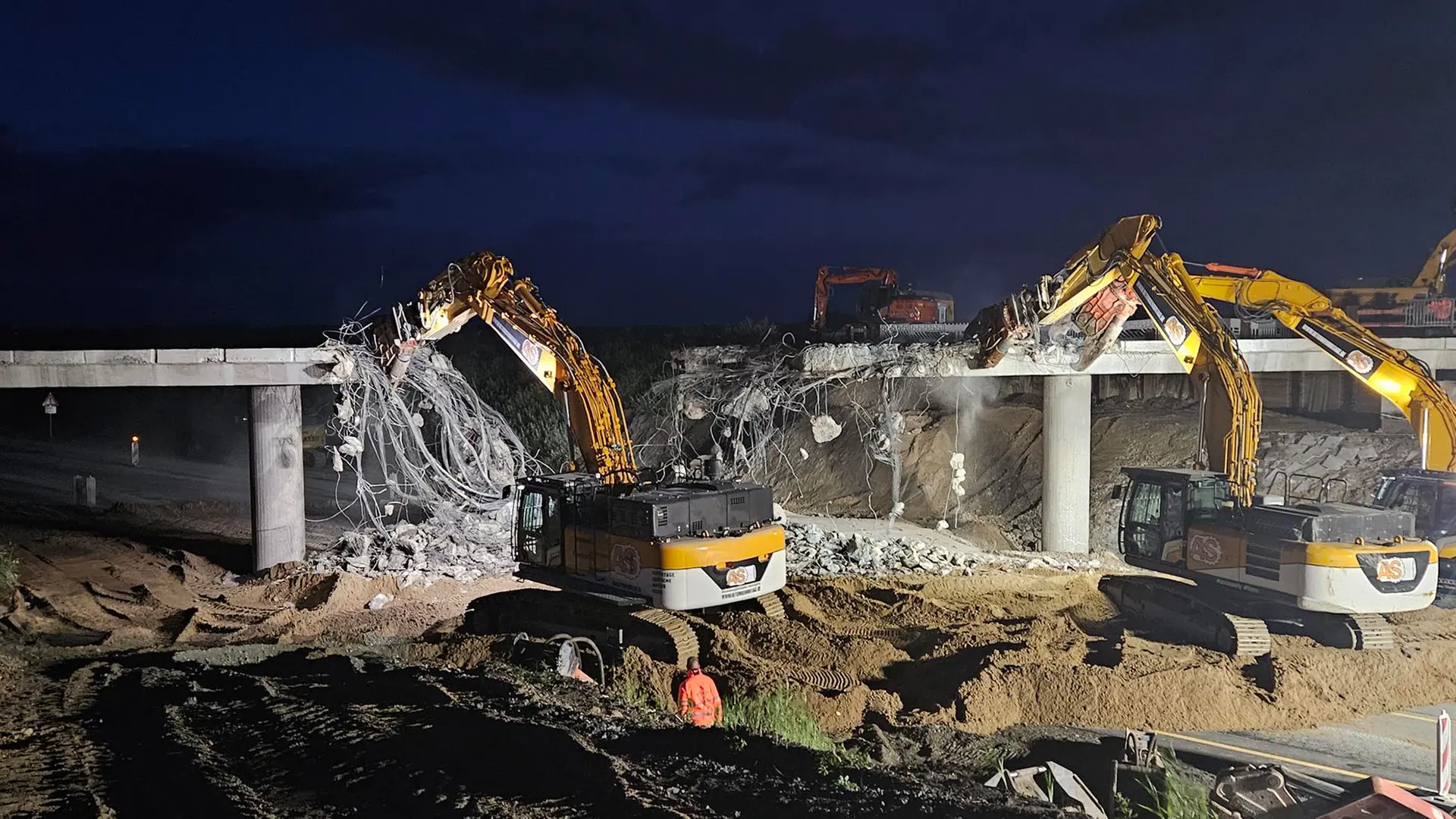Avendorfer Brücke auf Fehmarn ist fertig abgerissen | ndr.de