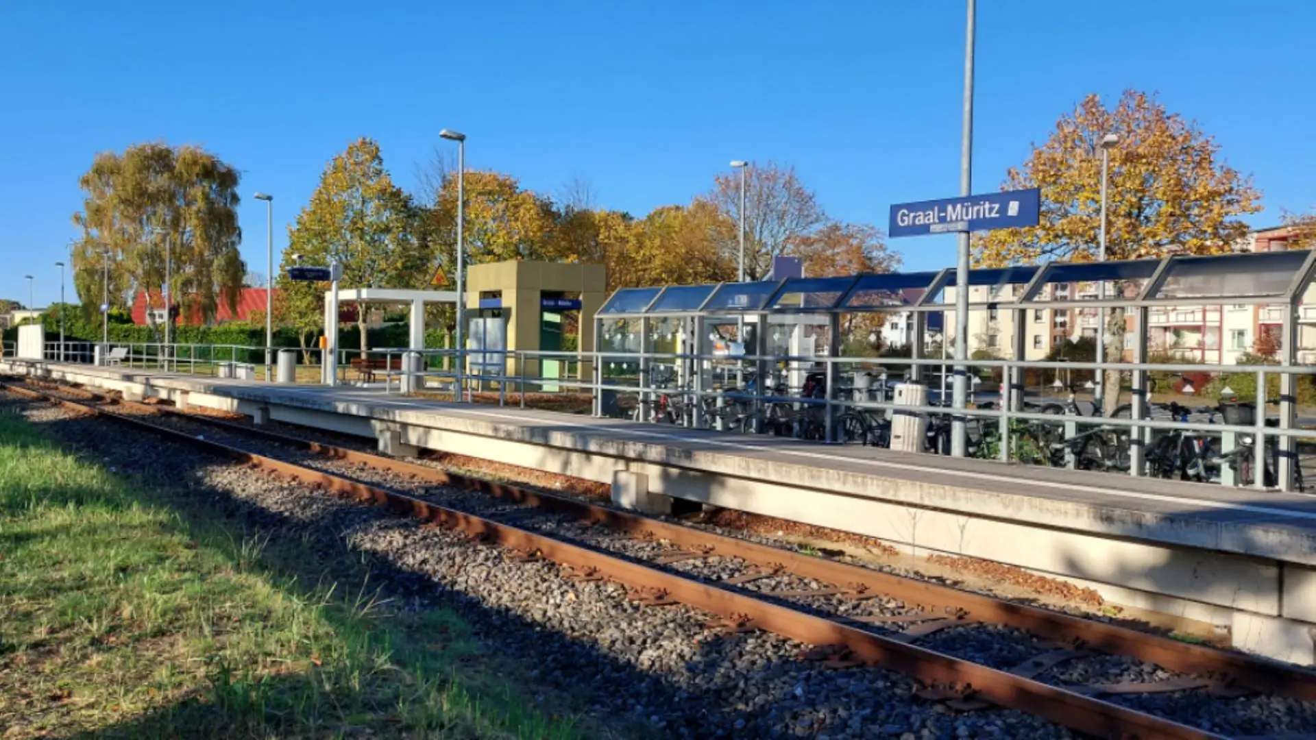 Bahnstrecke Rostock-Graal-Müritz drei Monate gesperrt | ndr.de