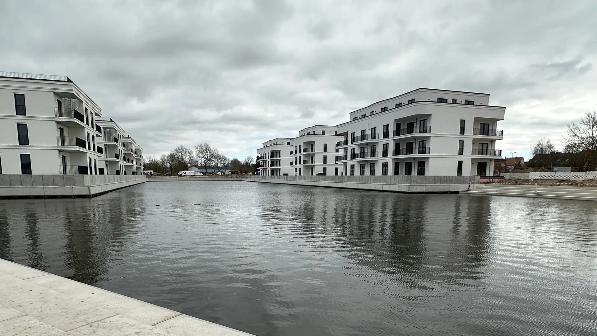 Barther Osthafen: Neues Hafenbecken voll | ndr.de