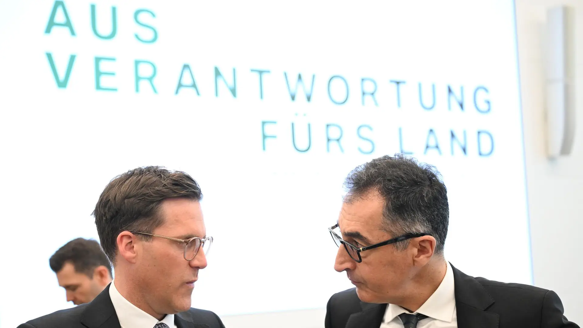 Kommentar zum Koalitionsvertrag: "Leicht wird das nicht" | ndr.de