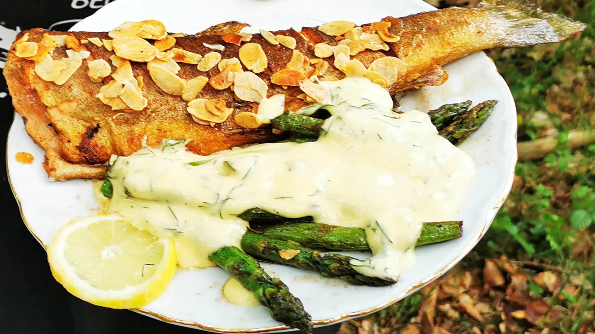 Forelle Müllerin Art mit Mandeln | ndr.de