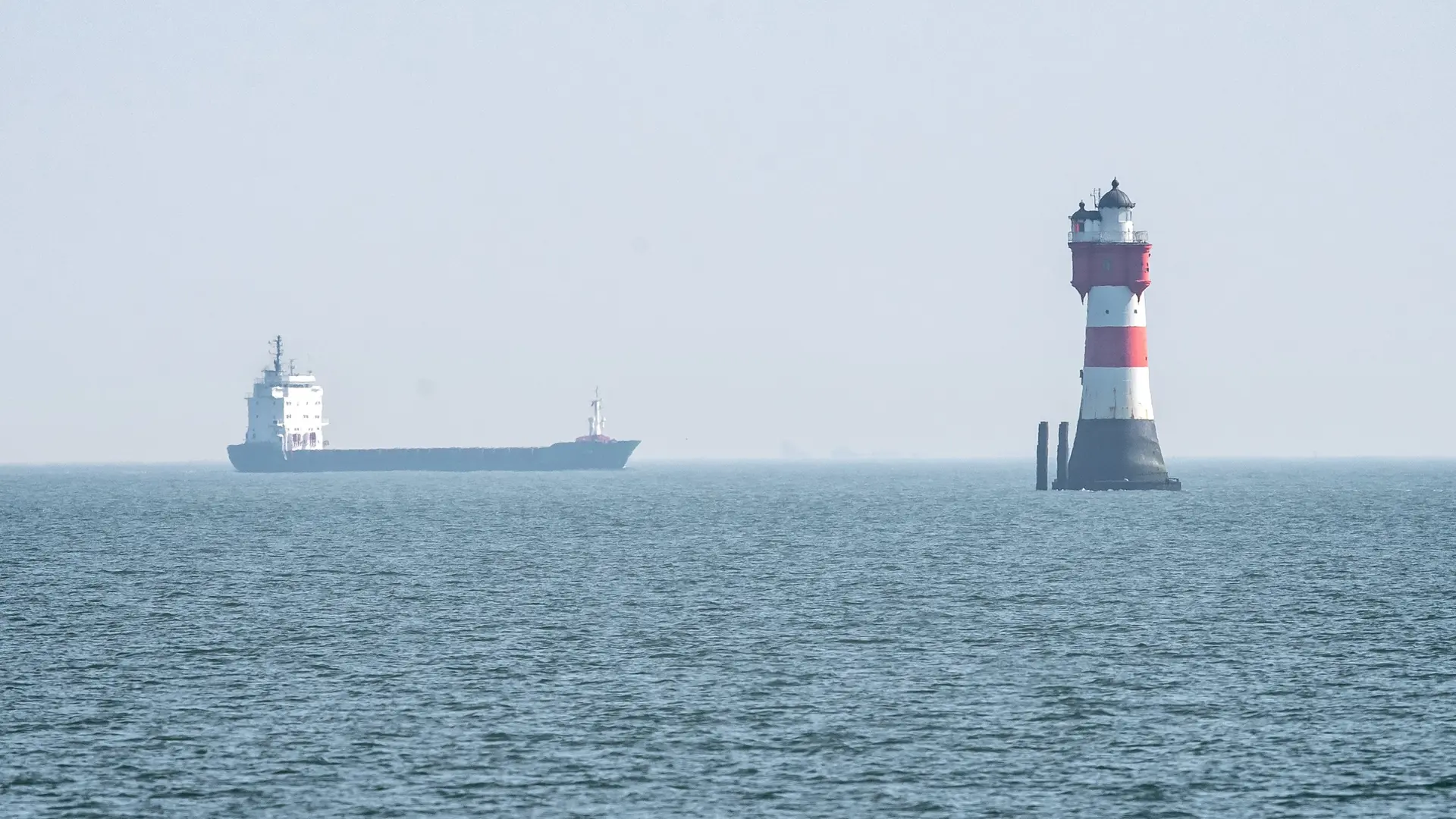 Petition für Erhalt von Leuchtturm "Roter Sand" in der Nordsee | ndr.de