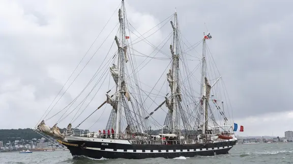 Glossar: Diese Zahlen und Symbole nutzt die rechte Szene | ndr.de