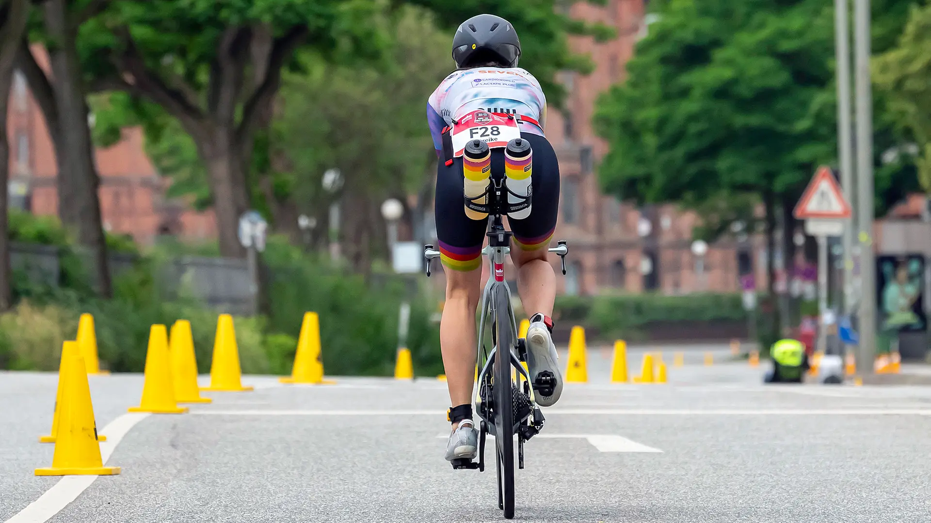 Metal shards cause flat tires at Ironman Hamburg, police investigate ...