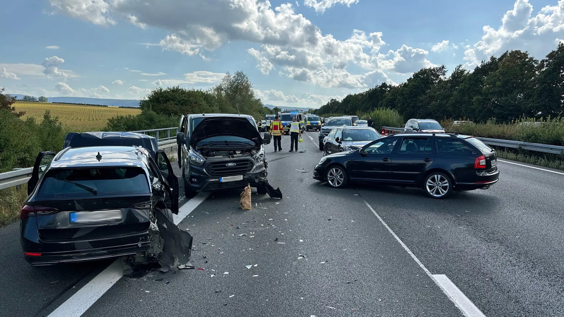 Unfall auf A2: Polizei erhält Hinweise zu flüchtigem Autofahrer | ndr.de