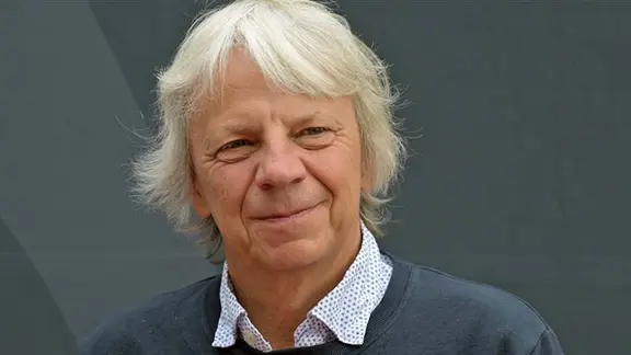 Gerhard Gundermann zum 70.: Leben zwischen Arbeit, Musik und Stasi | ndr.de