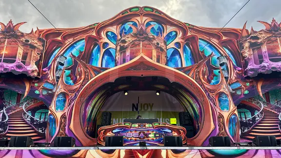 Flugabwehr für Ostsee: Beschaffung der Fregatte F127 startet | ndr.de