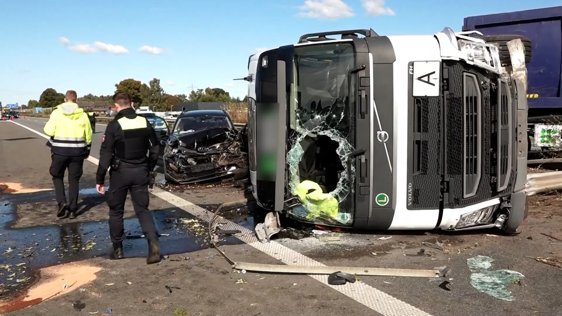 Nach Lkw-Unfall auf A28: Autobahn wieder frei | ndr.de