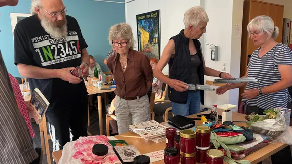 Kelly monroe big boobs followed her for awhile before