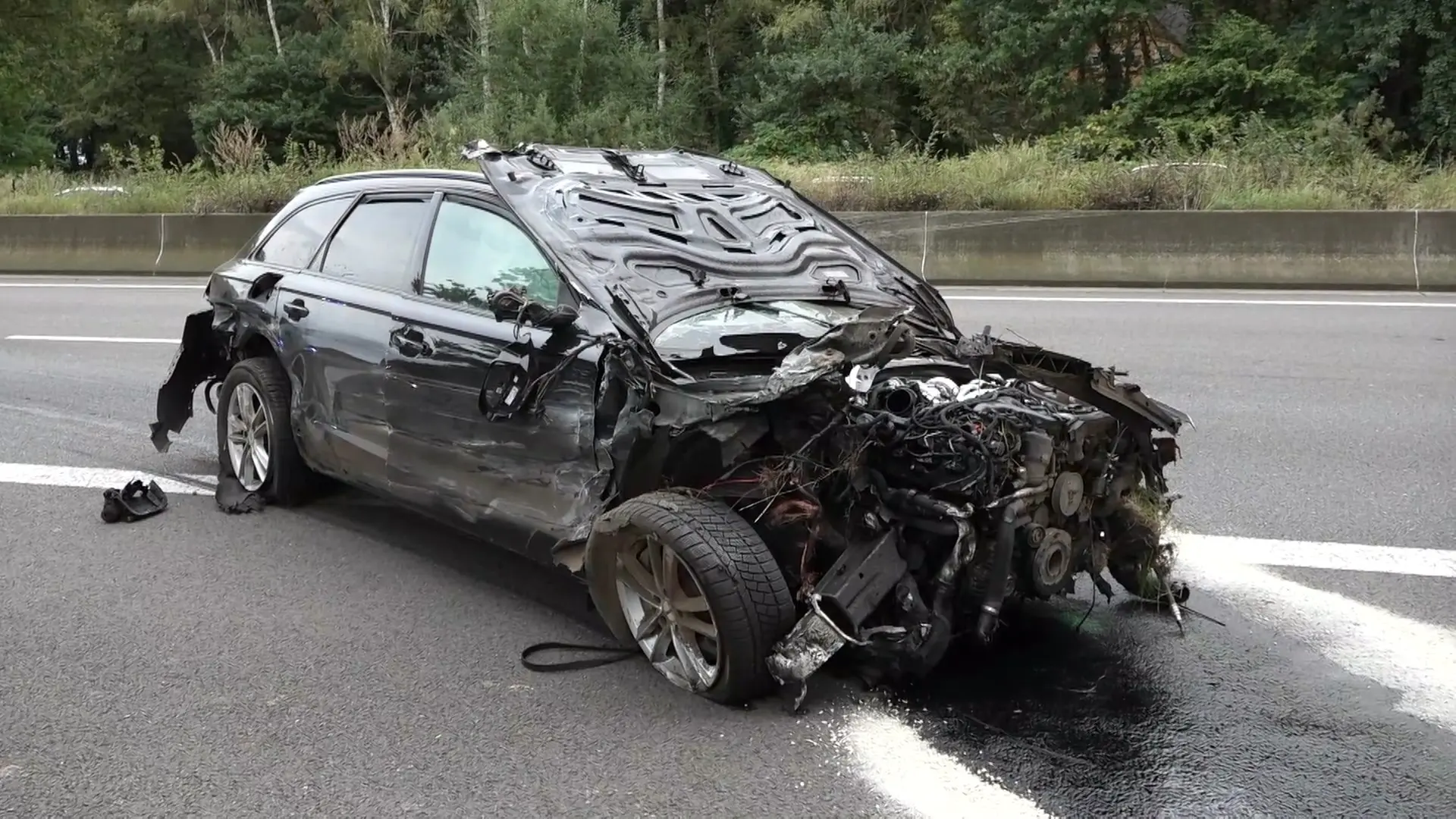 Nach Reifenplatzer: Unfall auf A27 bei Achim sorgt für Vollsperrung | ndr.de