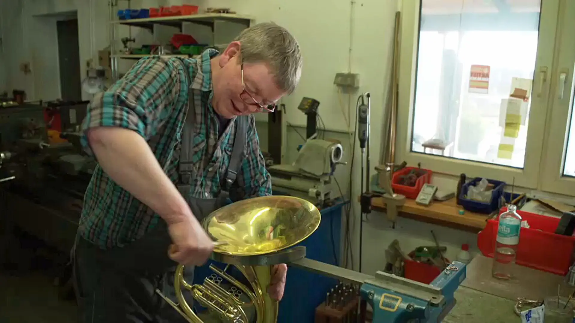 Trifft immer den richtigen Ton: Klaus Popp lässt Bläser-Augen leuchten ...